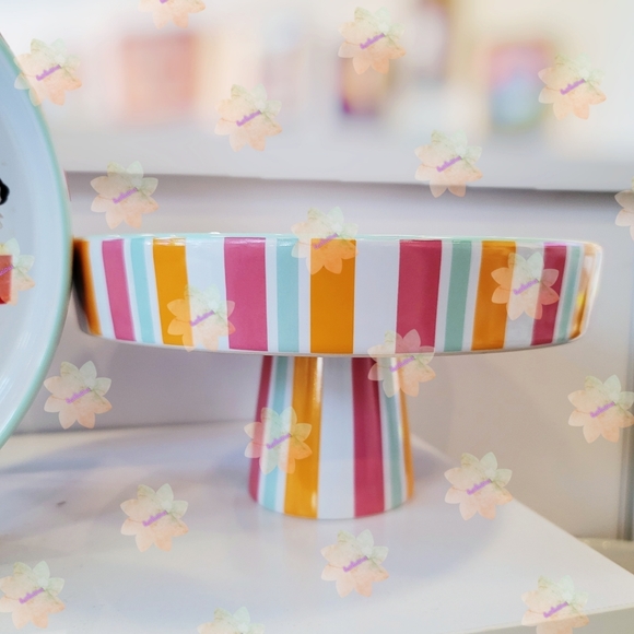 Disney | Dining | Disney Parks Kingdom Of Cute Cake Stand | Poshmark